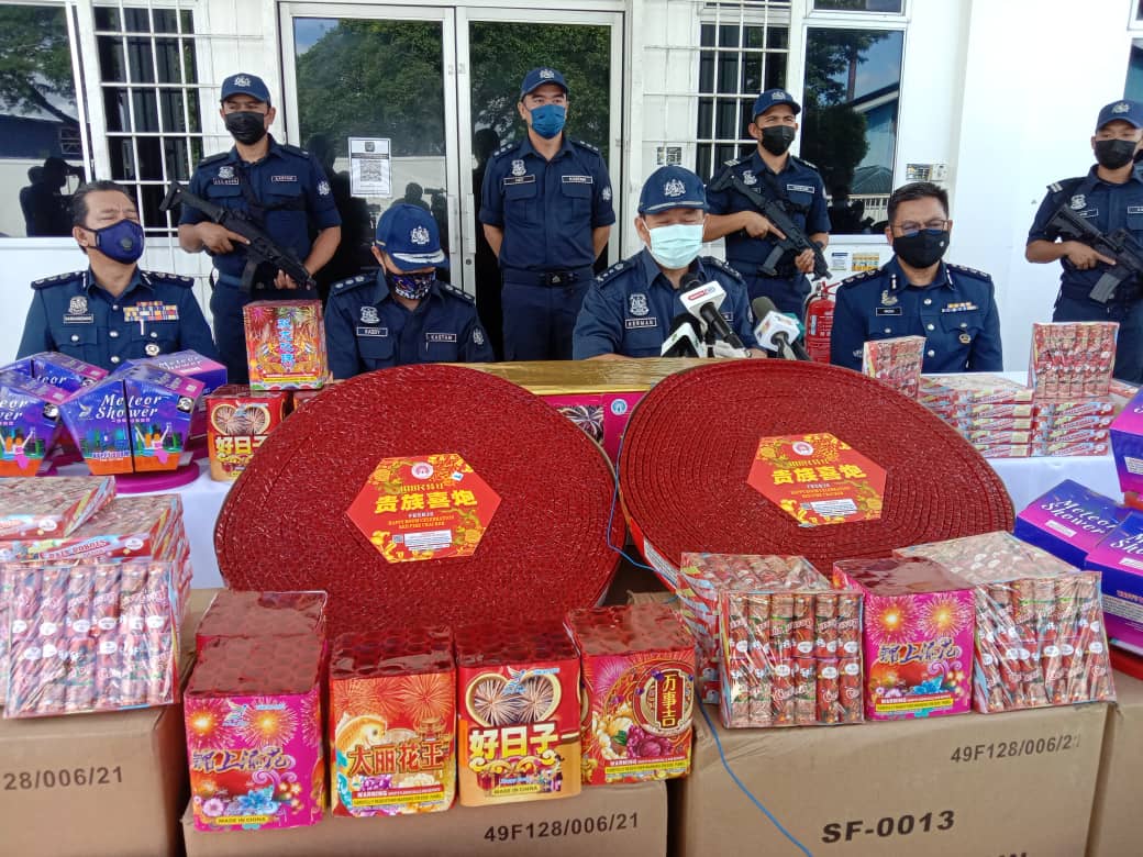 Bunga Api dan Mercun dirampas, Kes Terbesar di Negara Setakat Mei 2021 ...