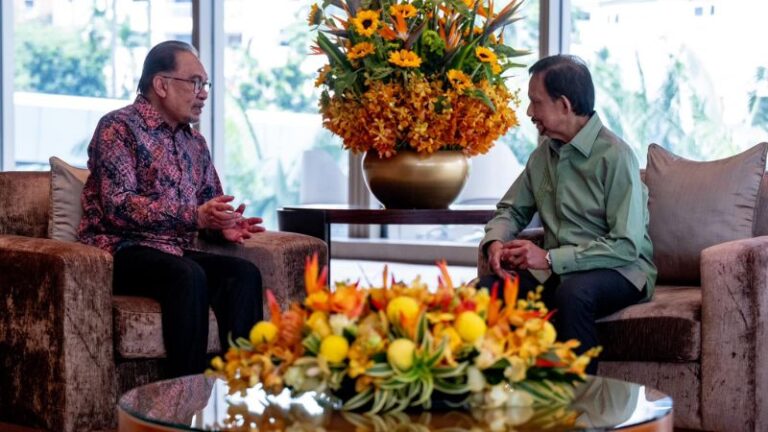 Sultan Brunei berkenan menerima menghadap PM Anwar - TVS Sultan Brunei berkenan menerima menghadap PM Anwar - TVS